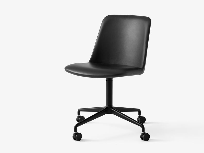 RELY HW23 Swivel upholstered office chair with 4-Spoke base By &TRADITION