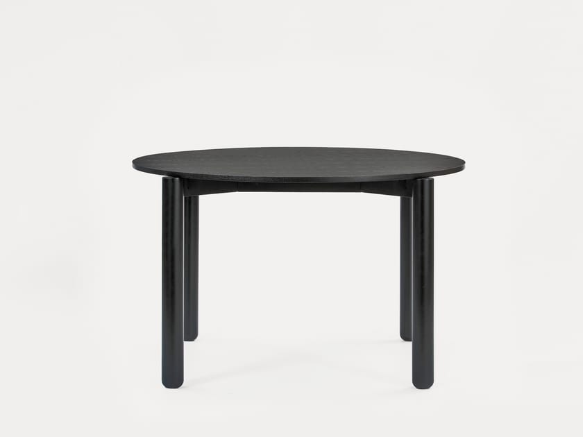 ATLAS Round veneer and rubberwood table By TEULAT | design Cambres Design
