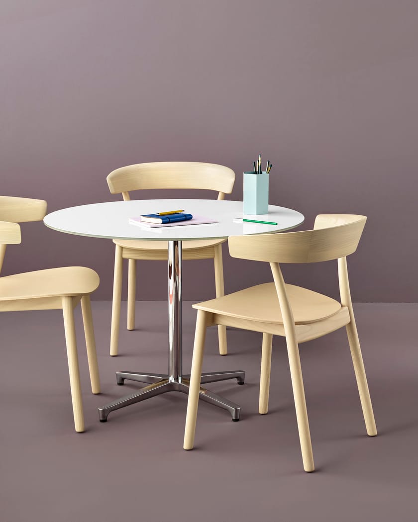 SAIBA Round table with star base By Herman Miller | design Naoto Fukasawa