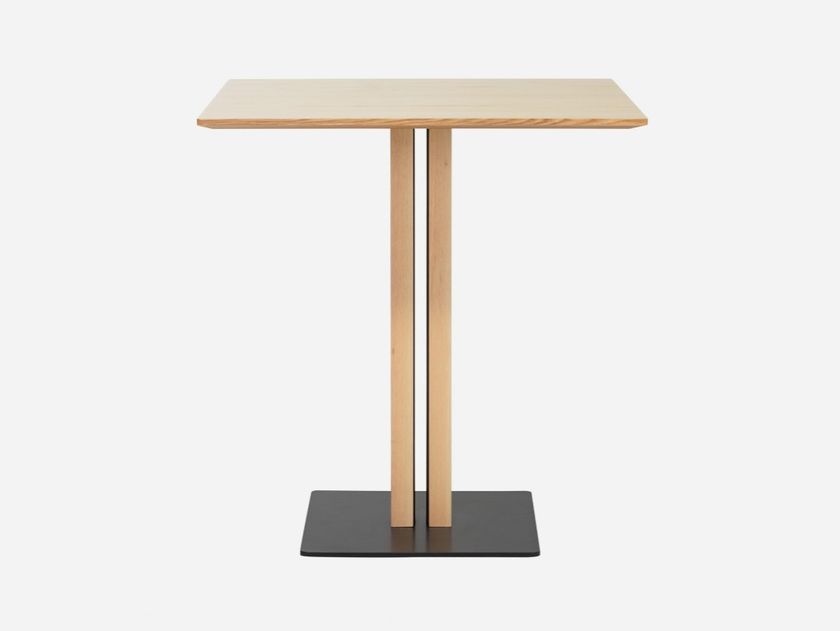 SANDWICH | Round table Round ash table By Vergés | design UNTALLER