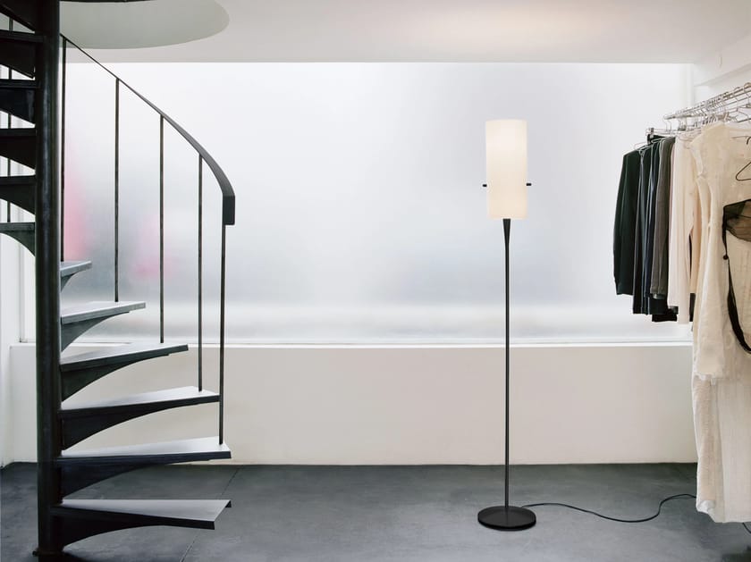 CLUB Floor lamp By serien.lighting