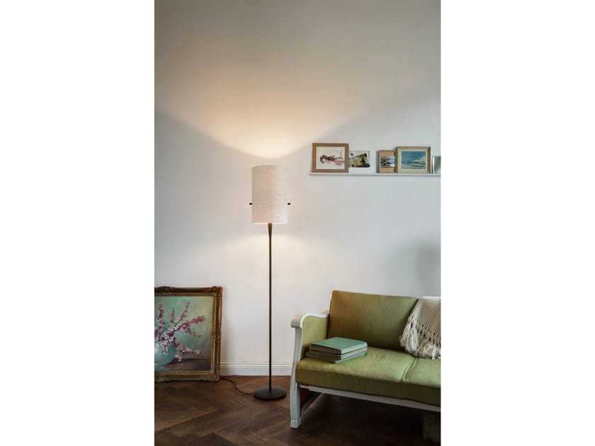 CLUB Floor lamp By serien.lighting