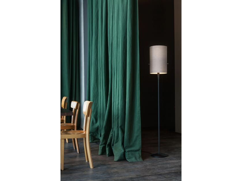 CLUB Floor lamp By serien.lighting