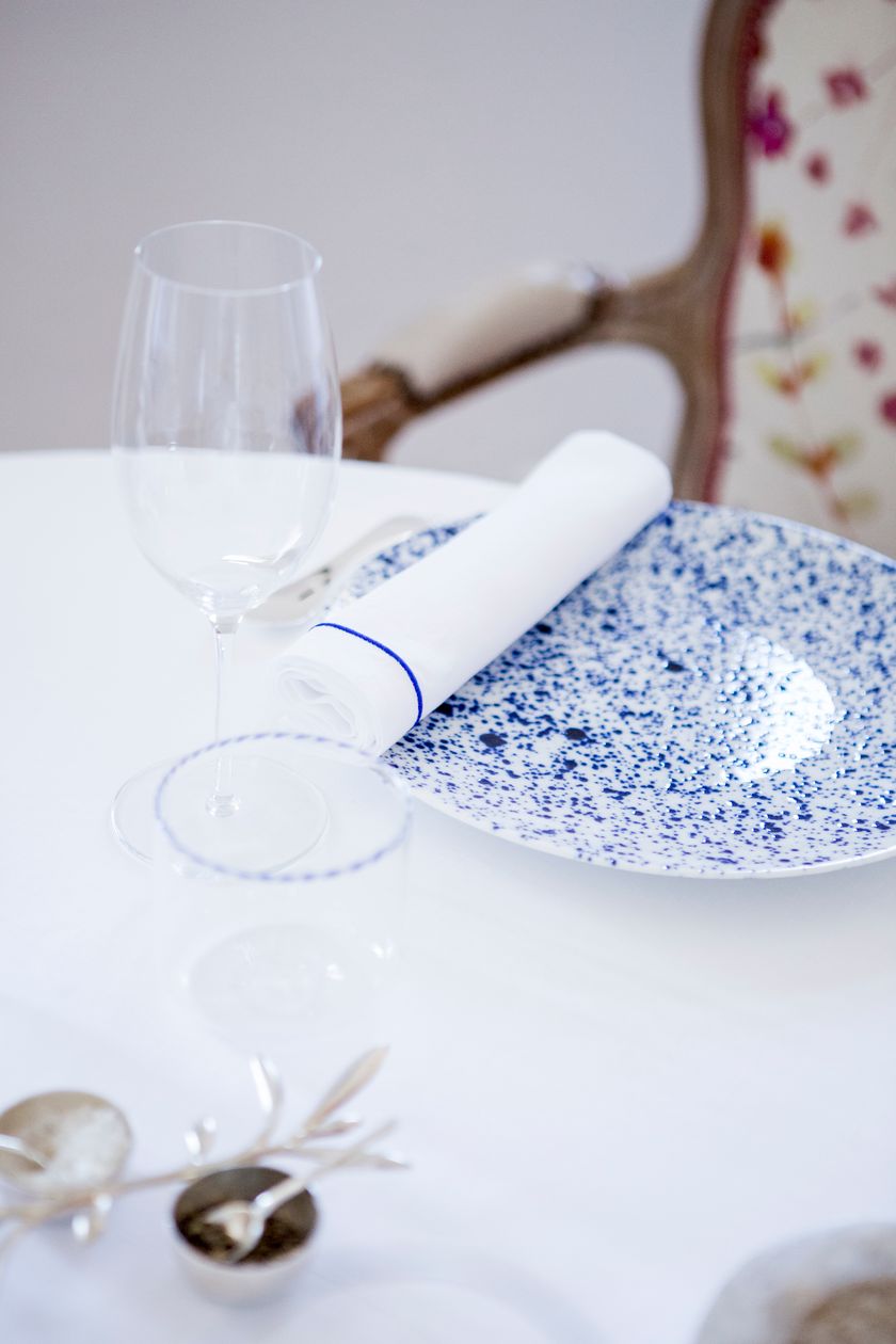 MAGMA COBALT | 餐盘 Magma Cobalt系列 By Non Sans Raison 设计师Martial Dumas