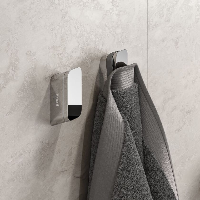 SHIFT CHROME | Metal towel rack Metal towel hook By Geesa | design VANBERLO
