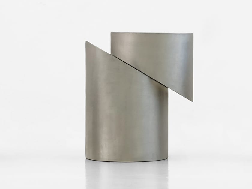 SLICE | Round coffee table By MOVIMENTO design Jeong Ho Ko