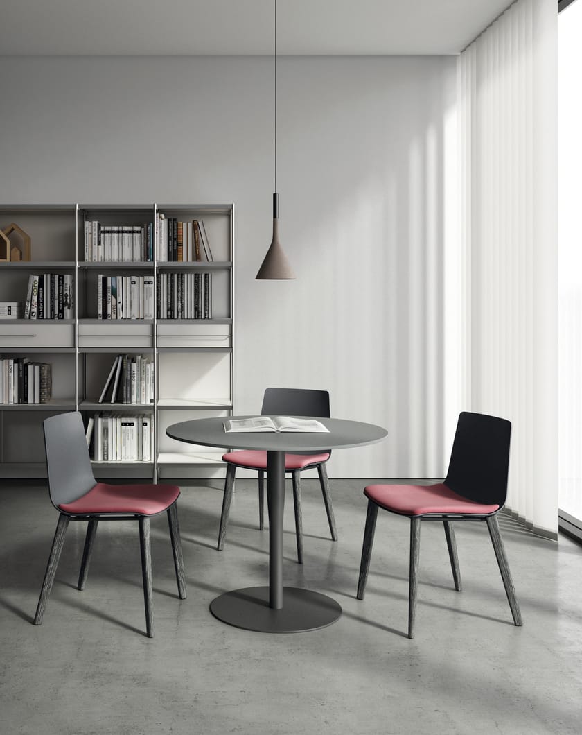 SLIM CHAIR 4 ARM - 89D Sedia in polipropilene By Alias | design Pearson ...