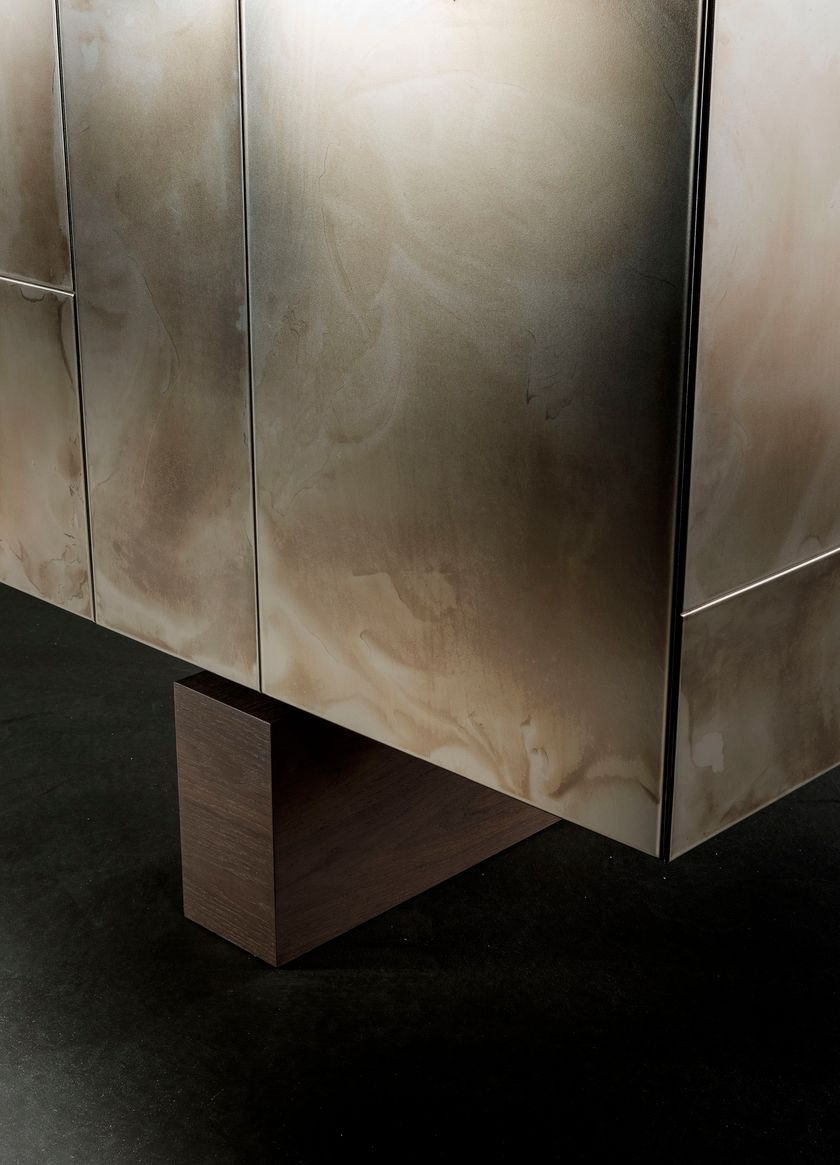SLIM SIDE HIGH Slim Side Collection By Henge design Massimo Castagna