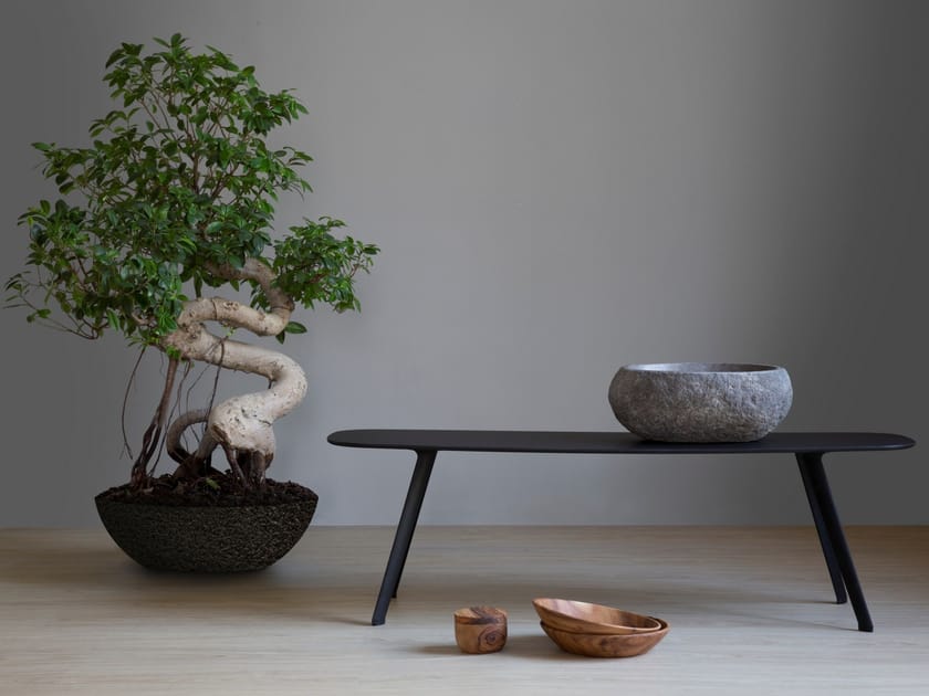 SOLAPA | Fenix-NTM® coffee table By STUA design Jon Gasca