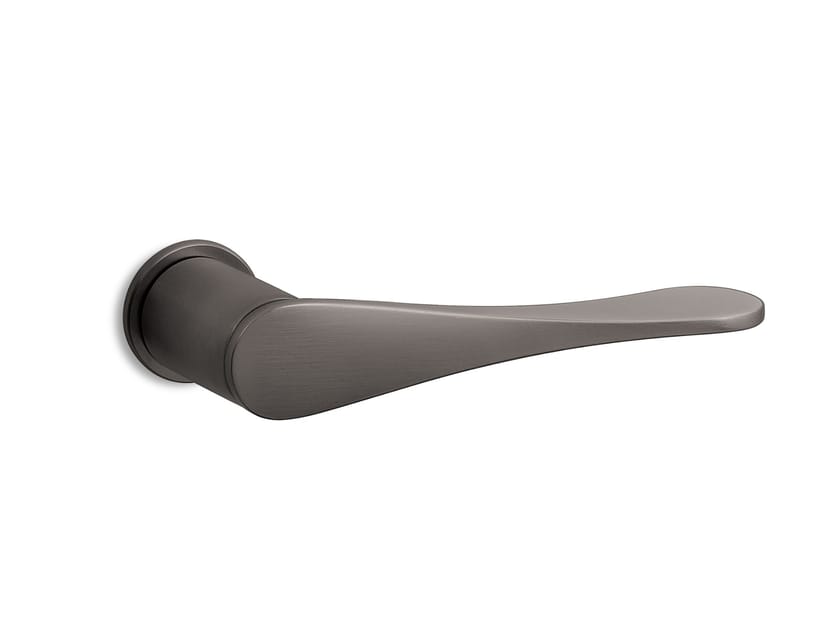 SPOON C3 | Door handle Brass door handle By Ento | design Gordon ...