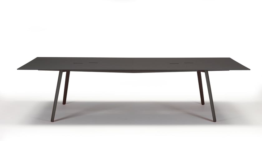 SQUID OF meeting table By SCAB DESIGN design Radice & Orlandini