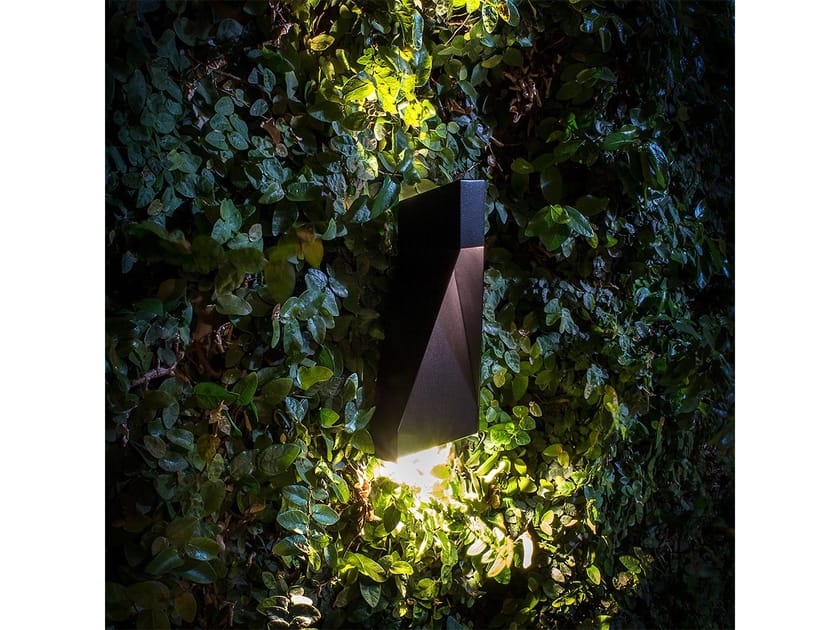 STANDLEY | Steel Outdoor wall Lamp By Rakumba design Jon Goulder