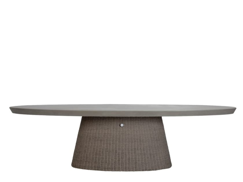 STRADA | Oval table Strada Collection By JANUS et Cie design Paola Navone