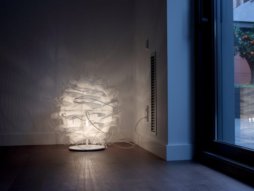 Handmade metal and polyethylene floor lamp STRUK F Struk Collection By ...