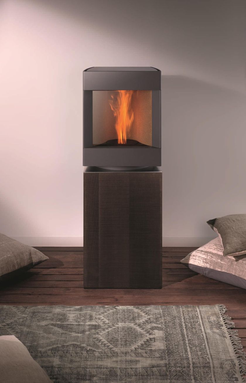 STÛV P-10 | Steel and wood stove By Stûv