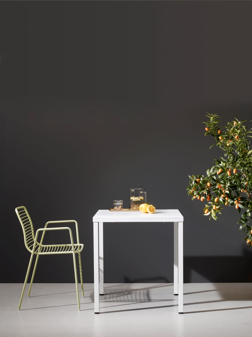 SUMMER | Square table Summer Collection By SCAB DESIGN