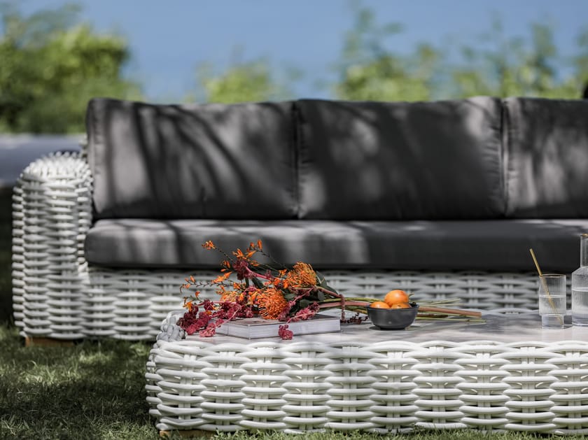 BUBBLE Tavolino basso da giardino rettangolare in marmo By cbdesign