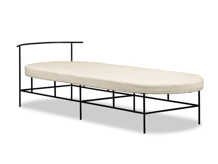 TIA Sun lounger By BAXTER | design Antonino Sciortino