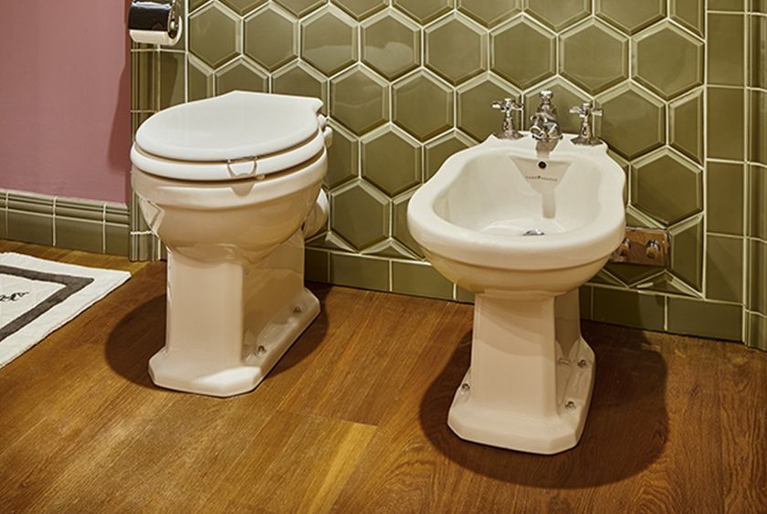 BRYANT | Toilet By Park Avenue