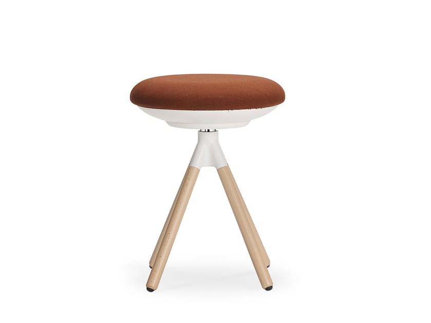ON | Trestle-based stool On Collection By Sitland design Jeremiah ...