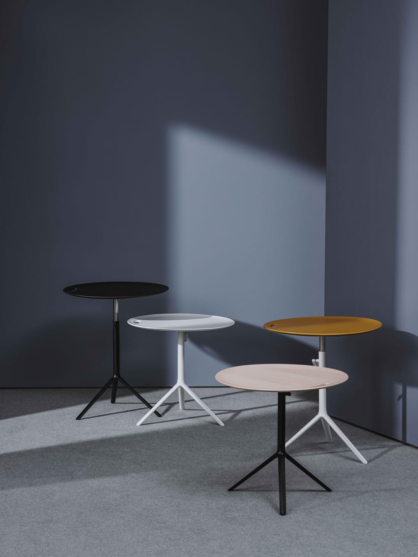 TRIADA OCCASIONAL ME6071 Couchtisch By Andreu World Design Benjamin Hubert