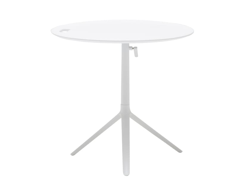 TRIADA OCCASIONAL ME6072 coffee table By Andreu World design Benjamin ...