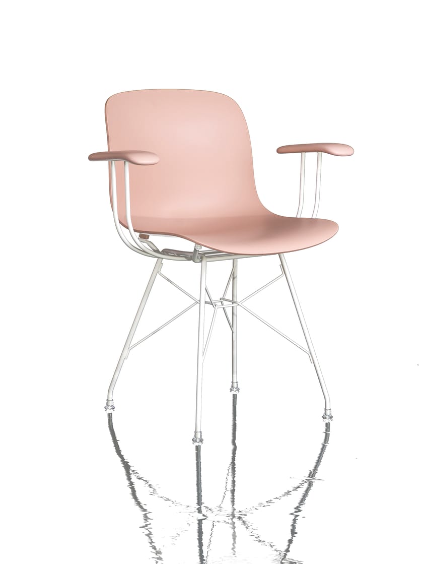 TROY Polycarbonate chair with armrests By Magis | design Marcel Wanders