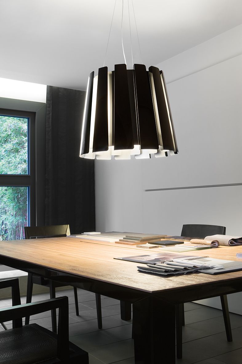 LED dimmable aluminium pendant lamp TWIST By Carpyen design Nahtrang design