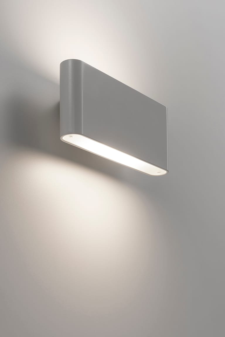 TWO FLAGS WALL Wall lamp By Danese Milano | design Neil Poulton ...