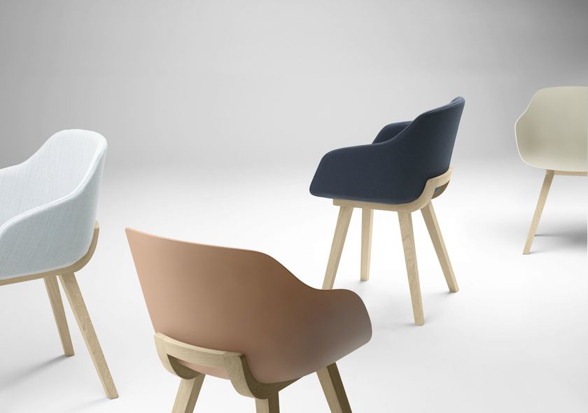 KUSKOA BI 椅子 By ALKI | design Iratzoki Lizaso