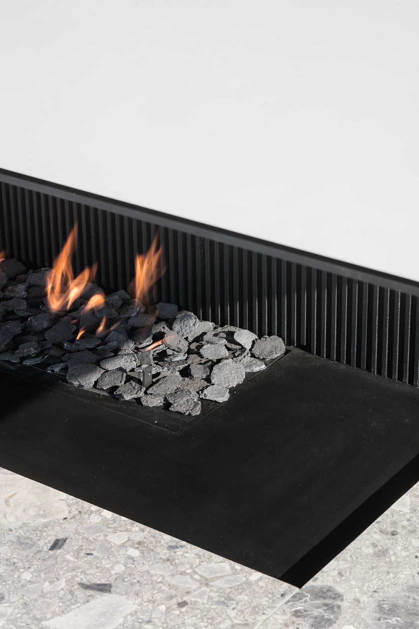 URBAN MF 2400-40 G 2S L/R Fireplace By Metalfire