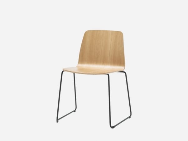 VARYA WOOD Stackable sled base oak chair By INCLASS | design Simon Pengelly