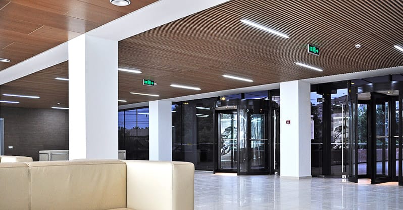 Wood veneer ceiling tiles VENEERED WOOD - GRILL Wood veneer ceiling ...