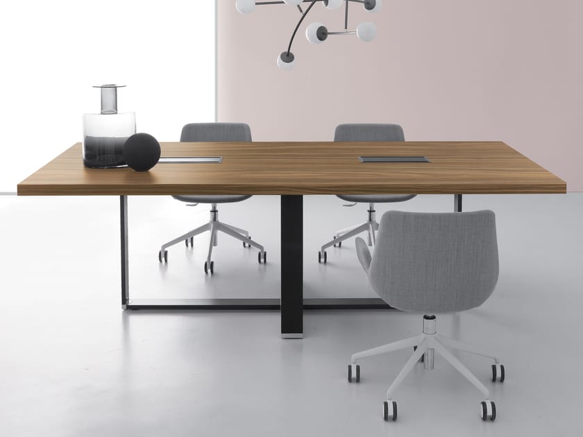 VIGO Round melamine and metal meeting table with cable management By ...