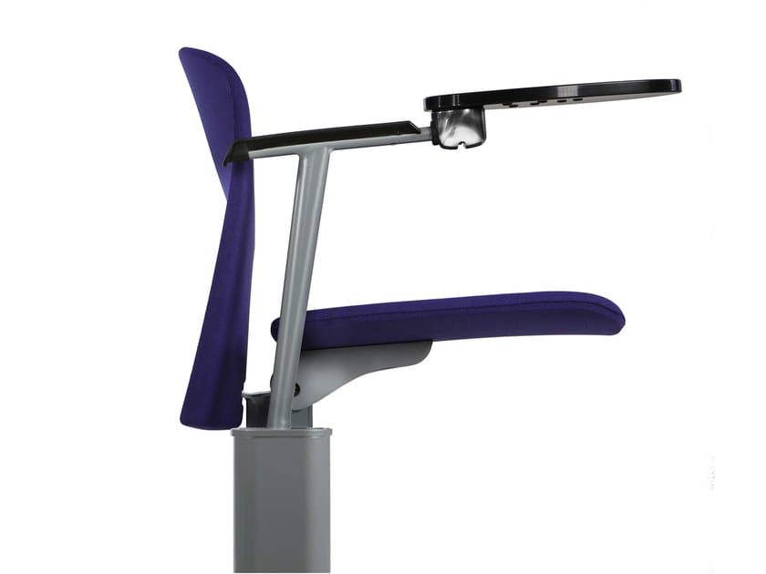 VULCAN A120 | Beam seating with writing tablet By TALIN