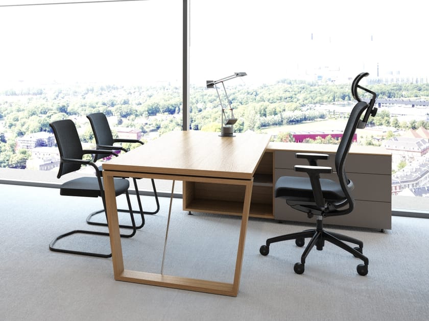 W DIRECTIONAL Executive desk By BK Contract | design Gabriel Teixidó