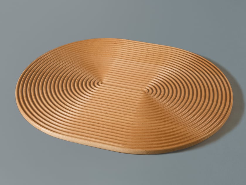 FOODWOOD Oval solid wood tray By Milla & Milli | design THINKOBJECTS