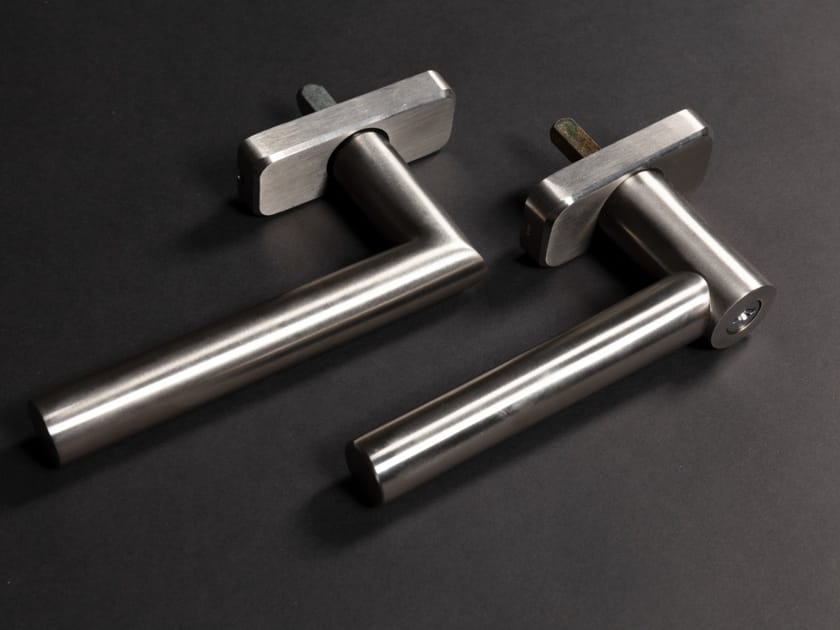 CONTOUR Window handle By Reynaers Aluminium