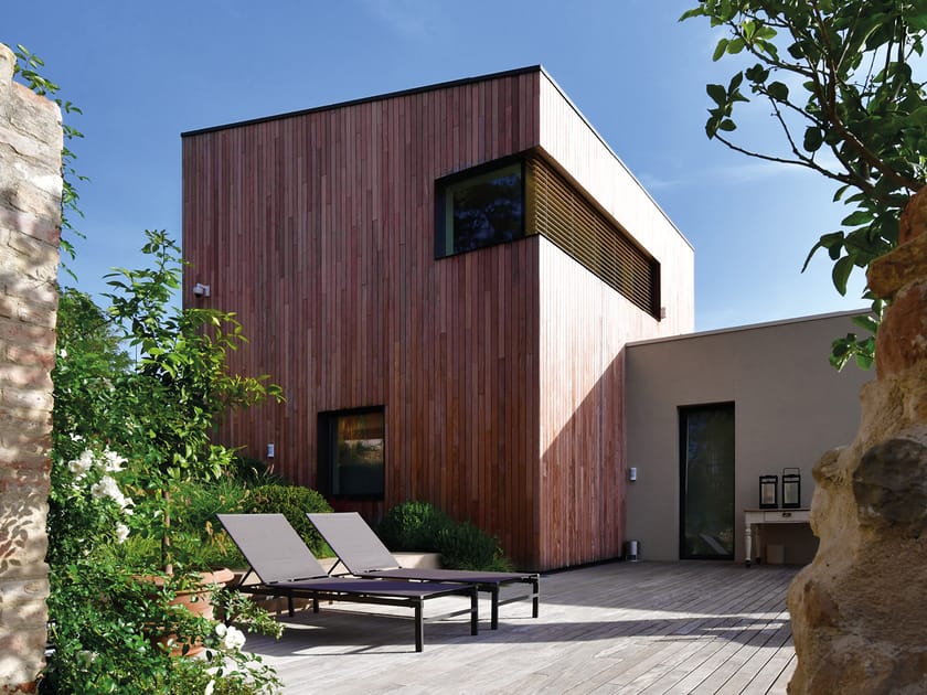 Wooden Façades and Ceiling By Ravaioli Legnami