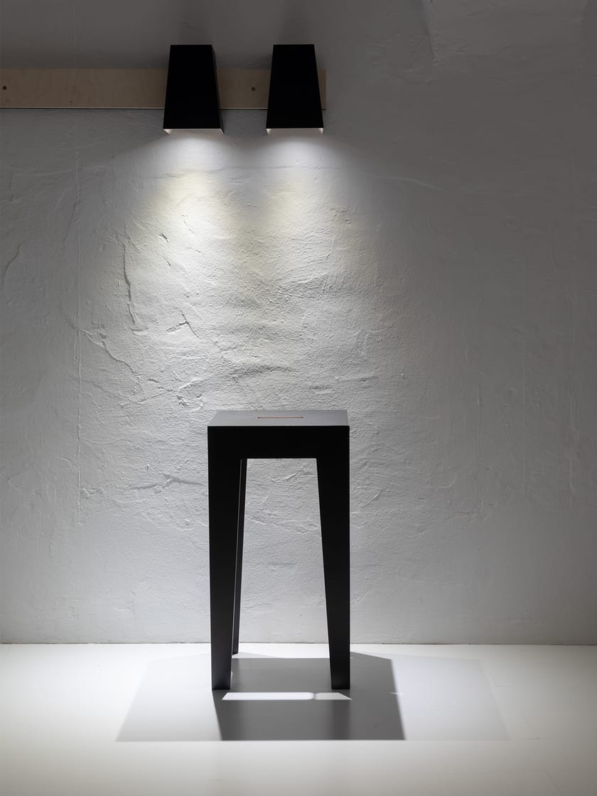 HUGO | High stool By Das ganze Leben