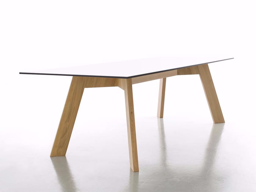Rectangular HPL dining table Y-WOMEN By conmoto design Sebastian David ...