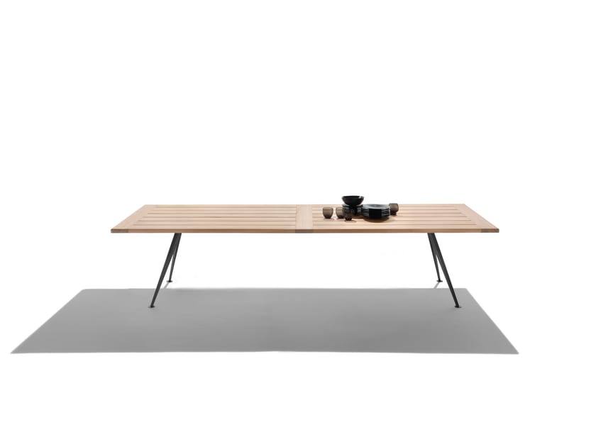 ZEFIRO OUTDOOR Rectangular iroko garden table By Flexform | design Antonio Citterio