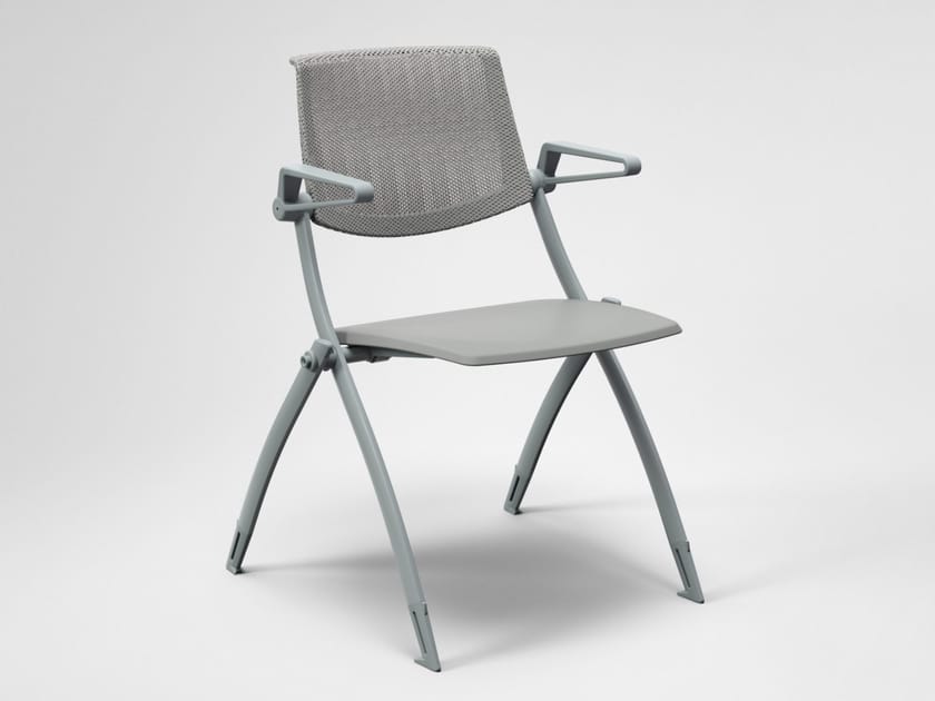 SEATING SYSTEM Stackable folding plastic training chair with armrests ...