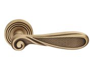 AISHA Brass door knob on back plate By LINEA CALI'