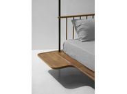 DISTRIKT | Canopy bed By District Eight