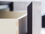 Cuisine sur mesure avec îlot FORM 45 SMOKED OAK / FORM 2 CHALK WHITE By ...