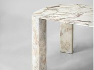 MERAKI Table By HESSENTIA