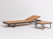 MAKEMAKE | Teak sun lounger By Terraforma design Studio PANG