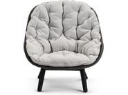 SANDUA | Garden armchair with armrests By MANUTTI design Robin Hapelt