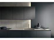 Linear oak and metal kitchen with integrated handles SKILL FRAME Skill ...